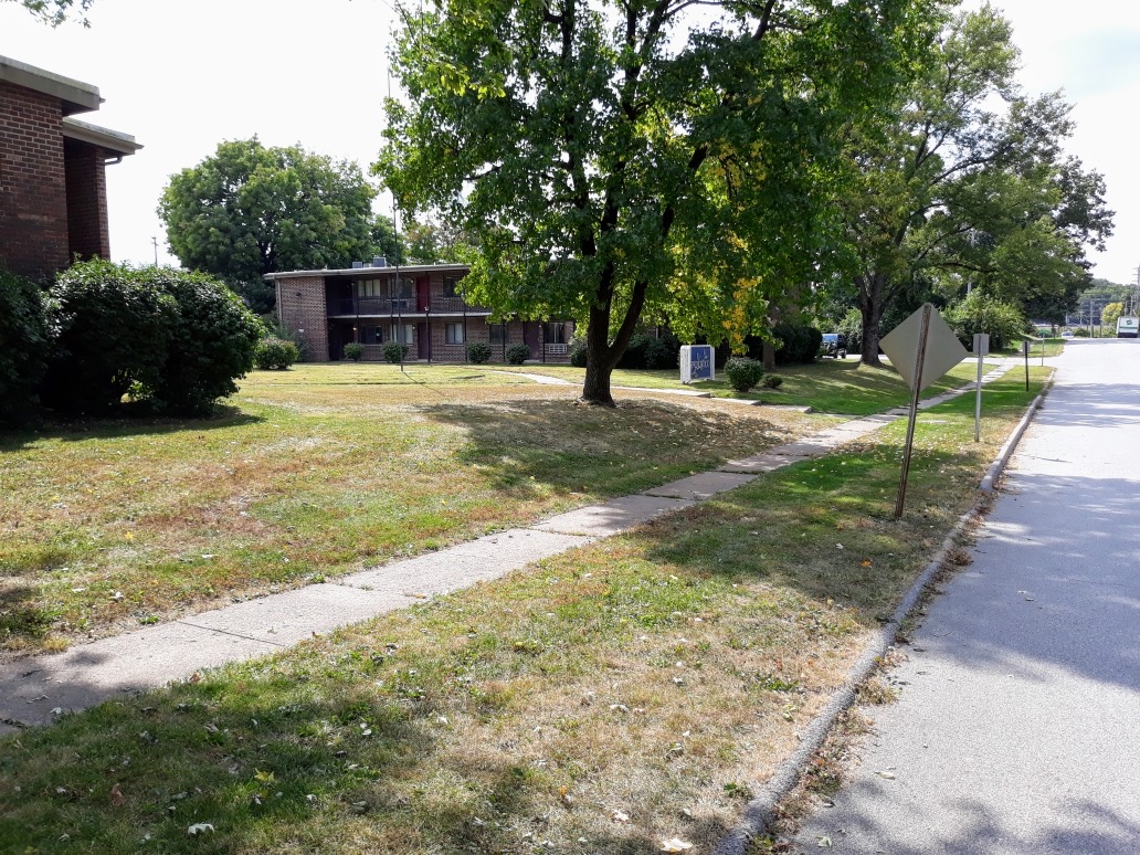 Springwood Apartments | Apartments in Saint Louis, MO